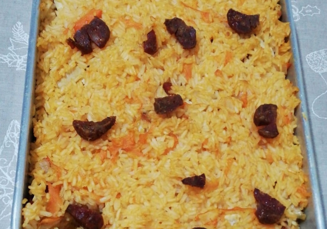 Receita do Arroz de Frango no Forno que é divinal