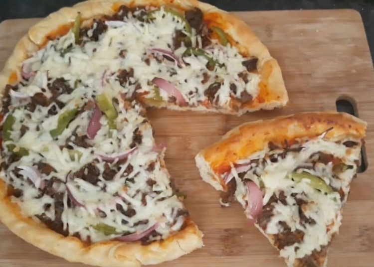 Receita da Pizza com Massa Pan igual à da pizza hut
