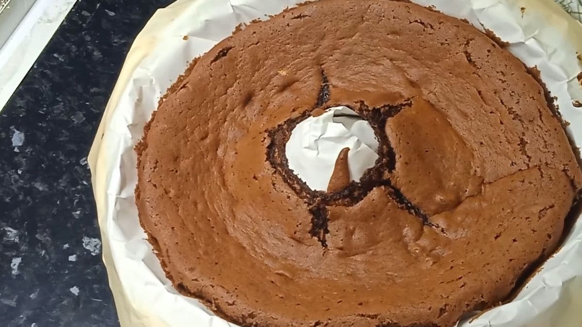 Receita de Pão de Ló de Chocolate Tradicional