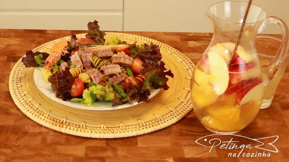 Receita da Salada de Atum simples e saborosa