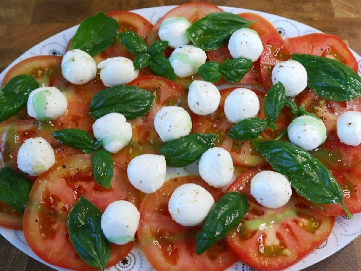 Receita da Salada Caprese ideal para o Verão - Receitas de Culinária TV