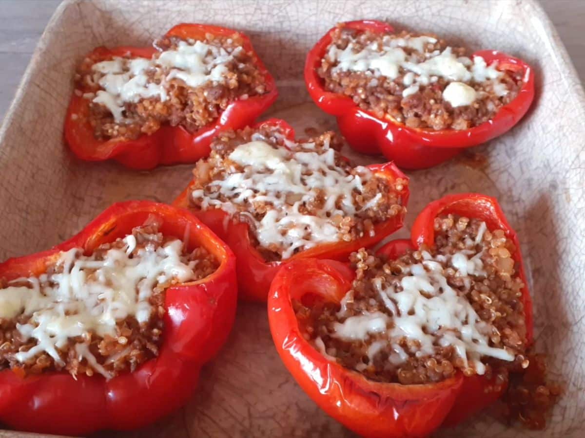Receita de Pimentos Recheados com Carne e Quinoa