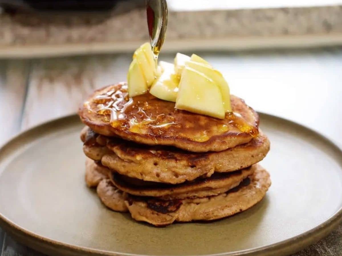 Receita das Panquecas de Maçã prontas em 5 minutos