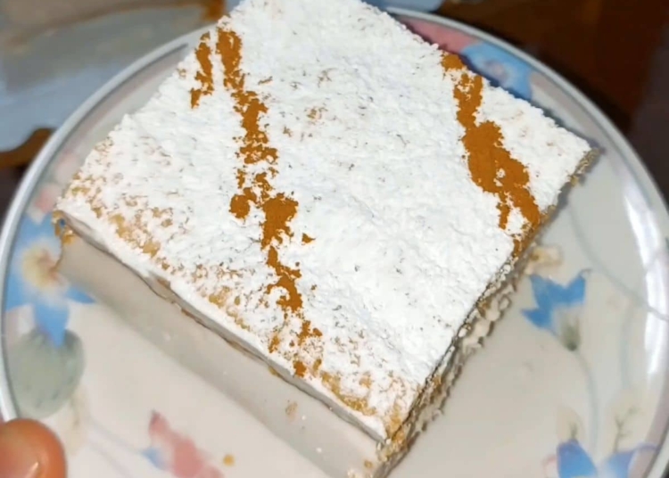Receita do Bolo Russo ou Mil Folhas do Norte fácil e delicioso