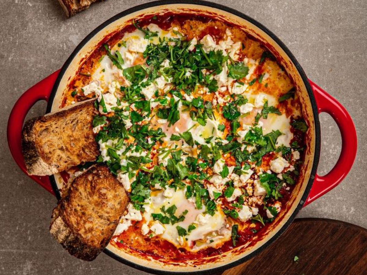 Receita de Shakshuka ideal para um brunch
