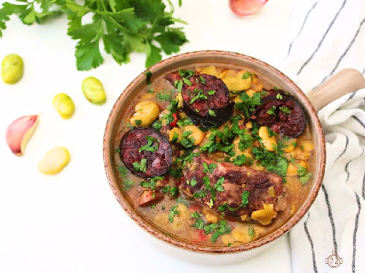 Receita das Favas com Entrecosto e Chouriço