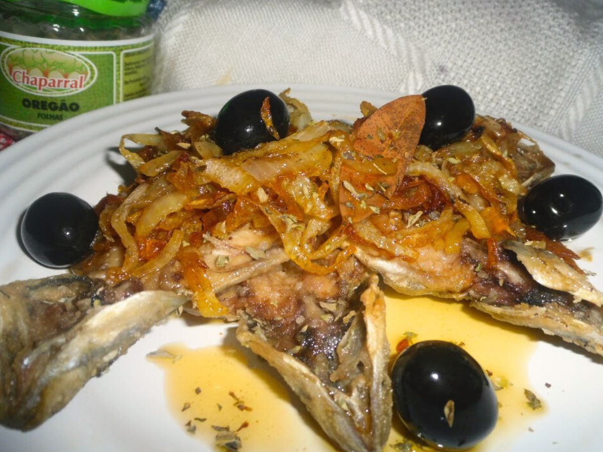 Receita de Carapaus com Molho de Escabeche
