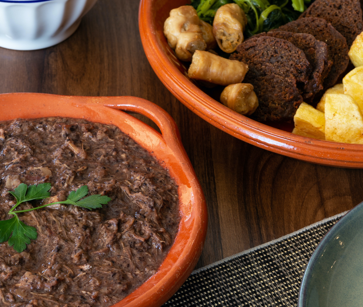 Vai poder provar os melhores rojões e papas de sarrabulho