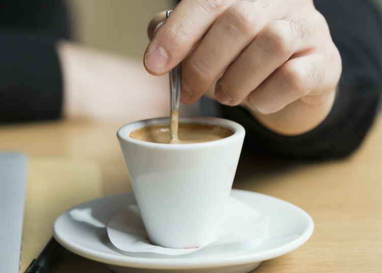 Aprenda a escolher. Café solúvel ou expresso, qual o melhor?