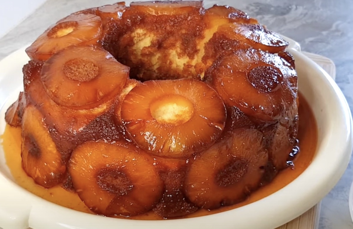 Receita Tradicional de Bolo de Ananás Caramelizado